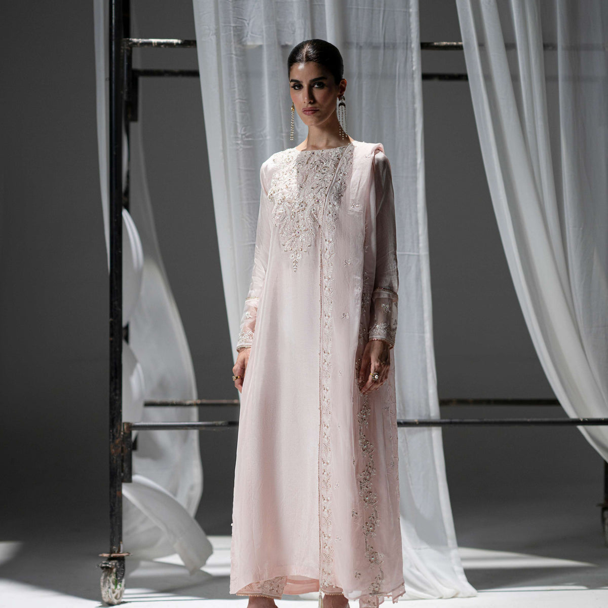 Rosairé Stitched (3pc) – Musaif